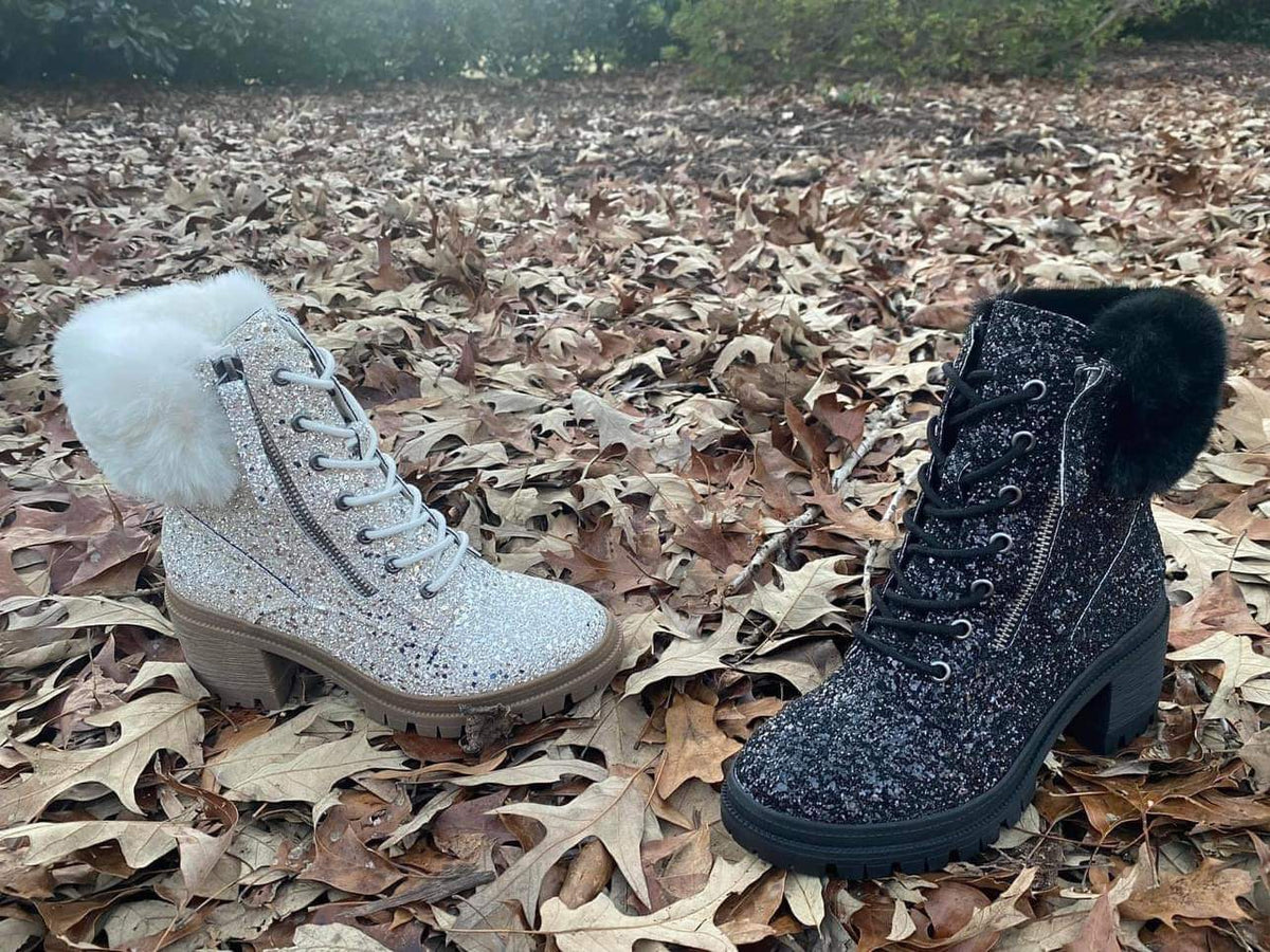 Gypsy Jazz Blink Boots | Flannel Rose Boutique